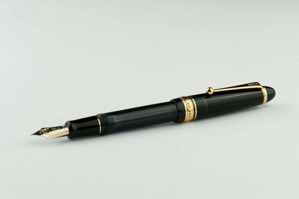 Review: Pilot Custom 823 – Hand Over That Pen